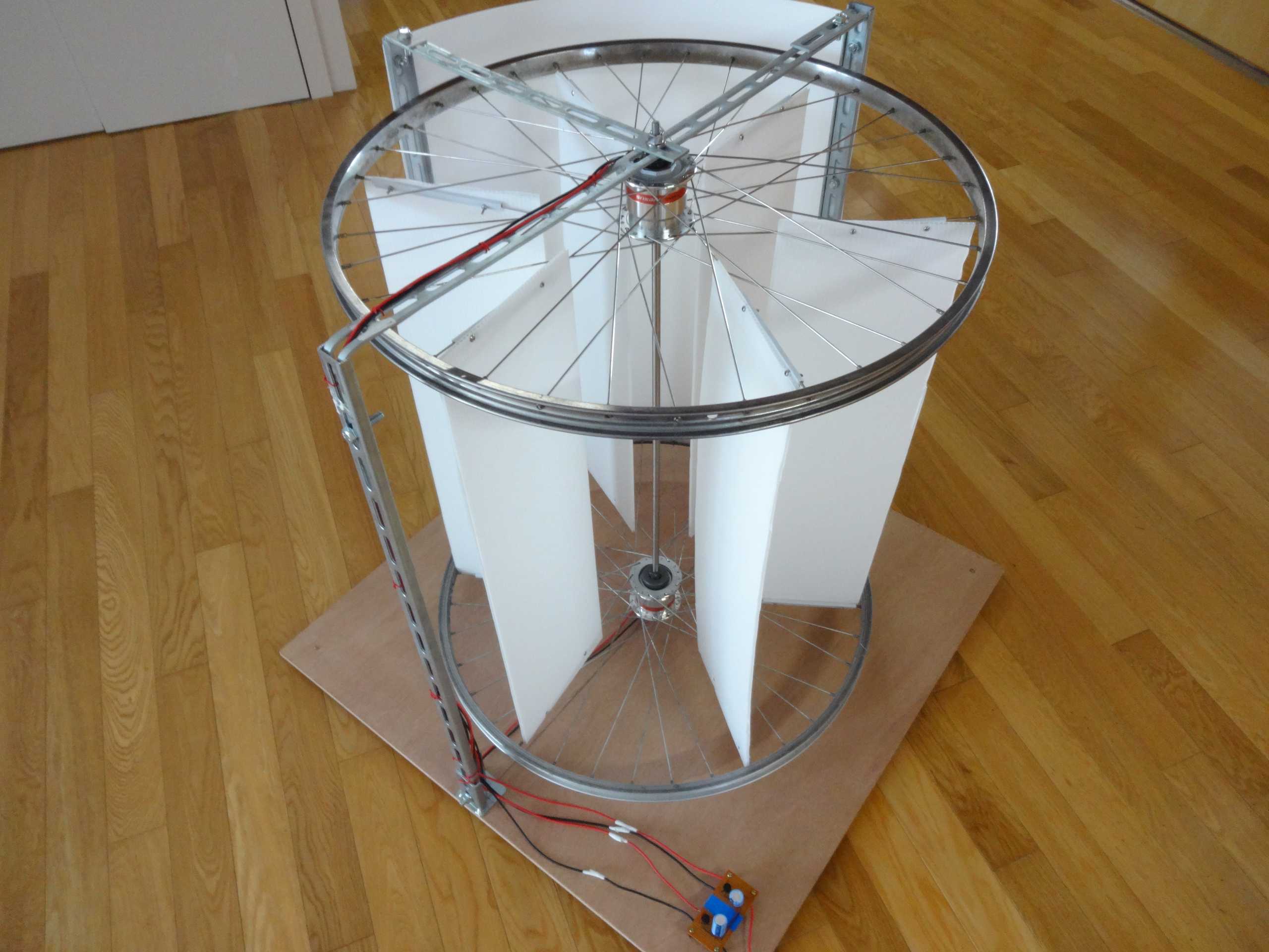 Cycling Fan (山形県立村山産業高等学校 電子情報科) | 第14回 風力発電コンペ WINCOM 2021